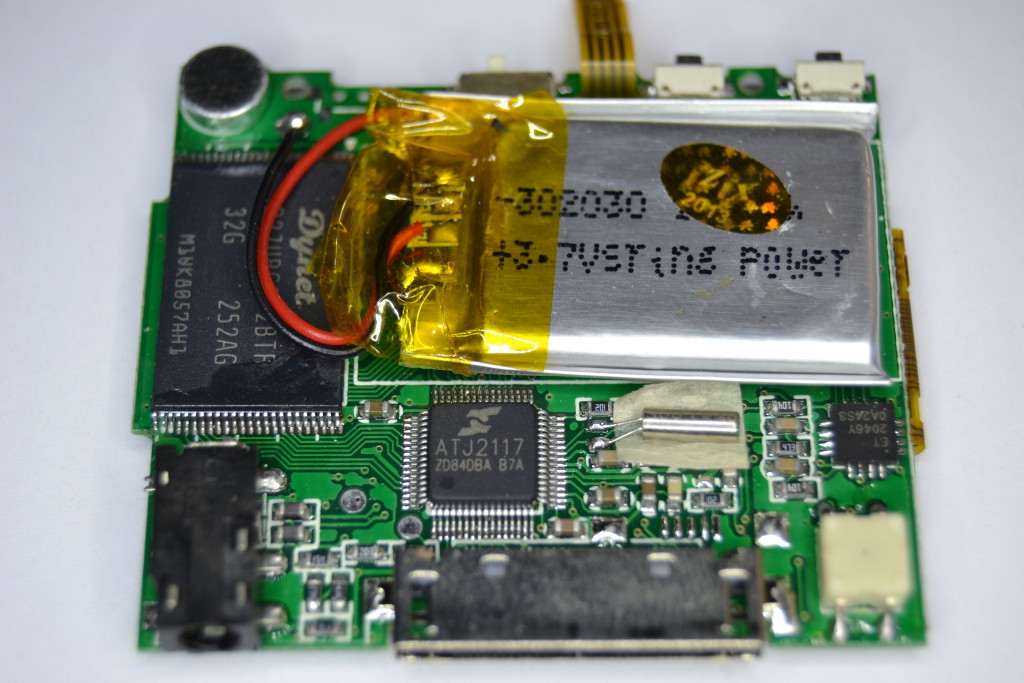 6.Gen iPod Nanon Clone Teardown – zeflo
